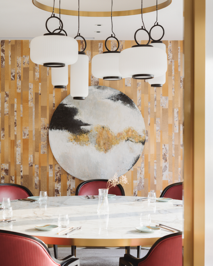 Moonbeam in Yung's Bistro – Lucie Kaas